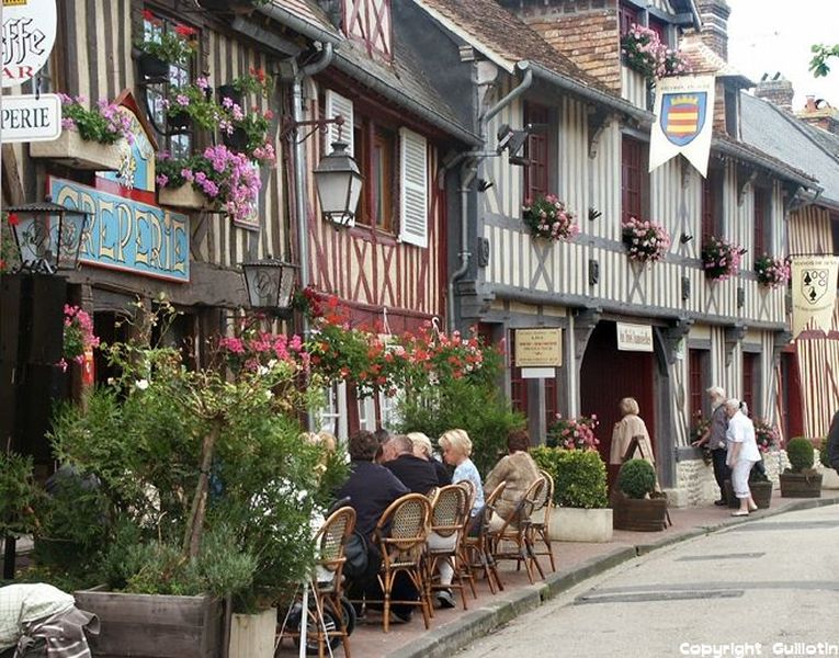 Les plus beaux villages de France du Calvados - Notrebellefrance